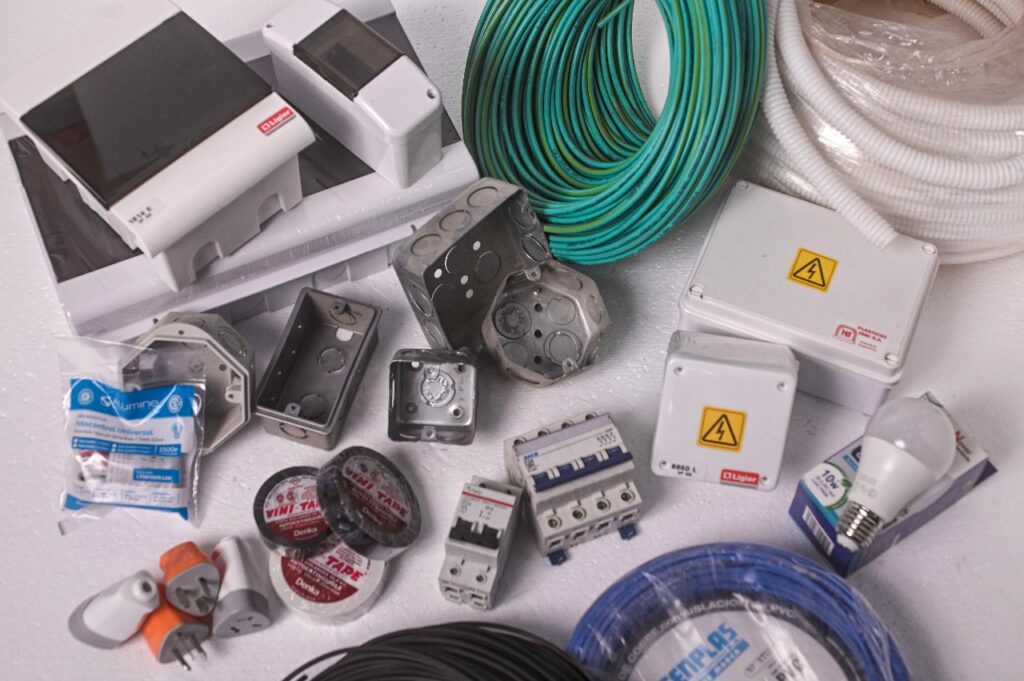 Materiales de electricidad !! – La Esperanza